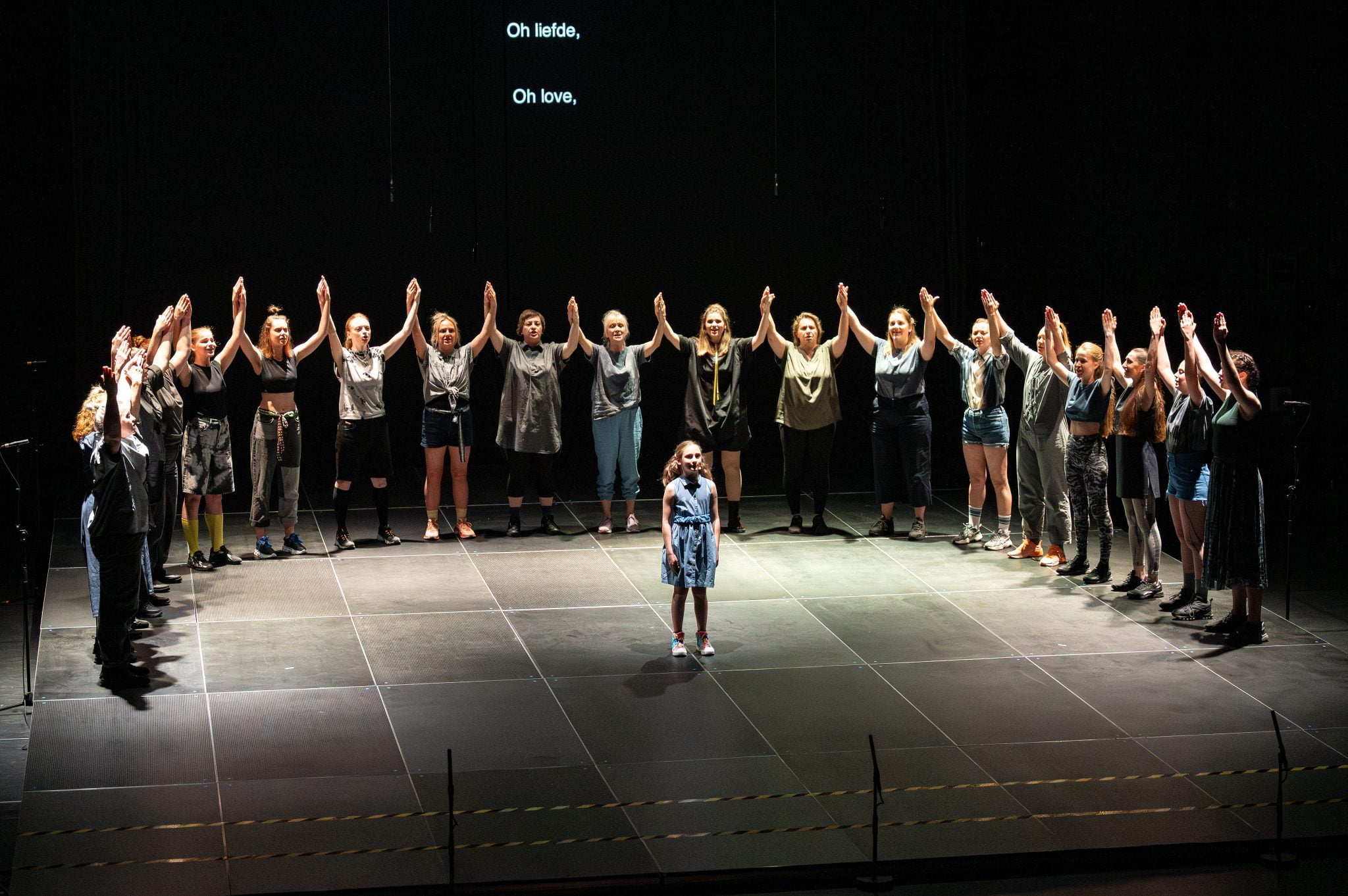 “Naked dance and raw primal force during the impressive opening of ...